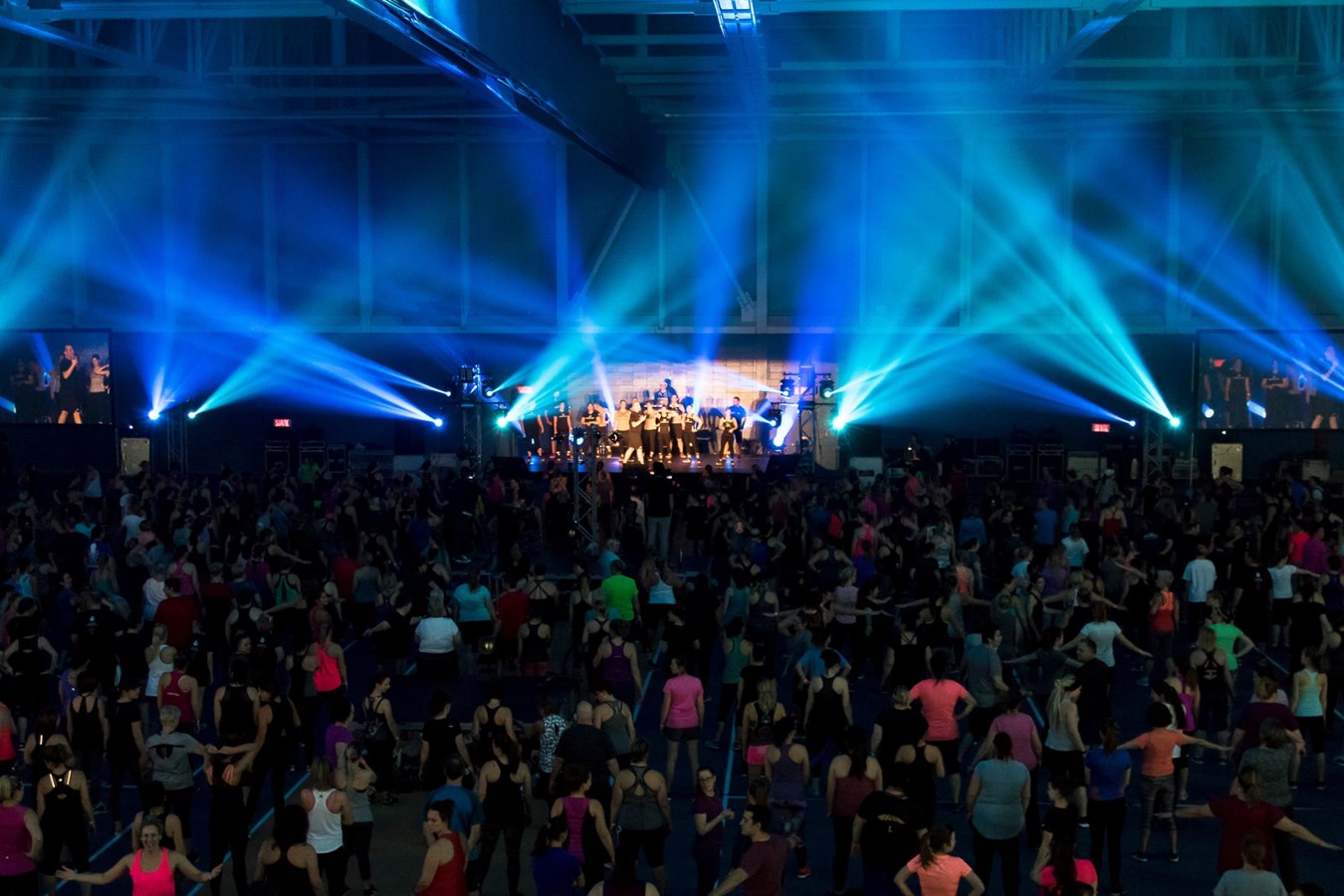 Jimmy Sévigny et son équipe font bouger 1000 personnes | Vaudreuil ...