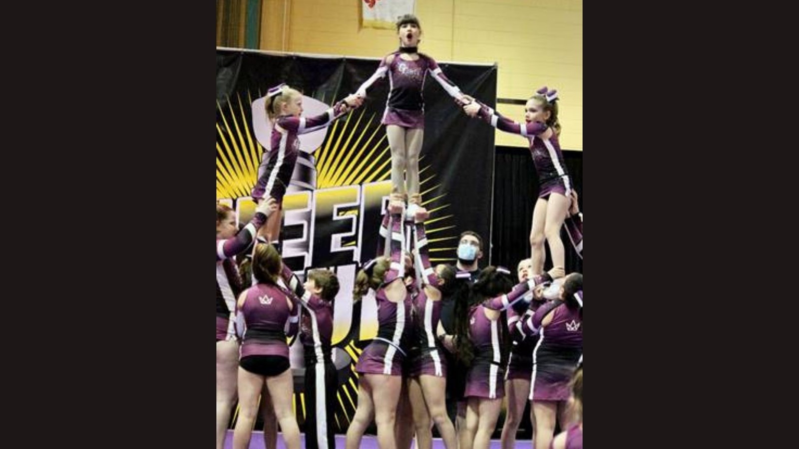 Les athlètes de la famille G-Force Cheerleading se sont surpassées
