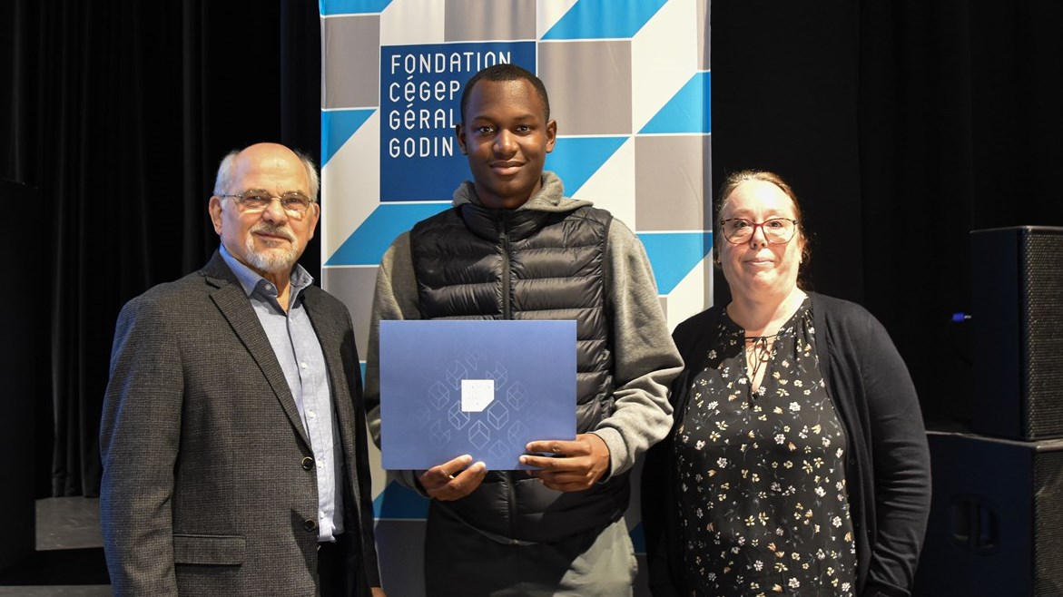 Le Cégep Gérald-Godin remet 27 bourses d'entrées à des diplômés du secondaire