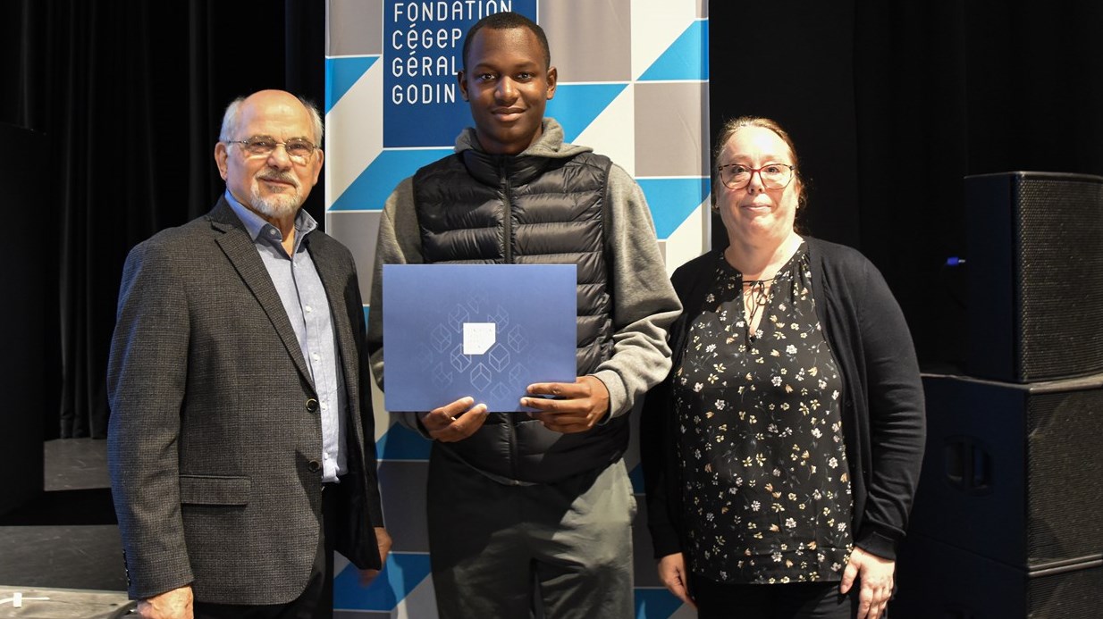Cégep Gérald-Godin awards 27 entrance scholarships to high school graduates