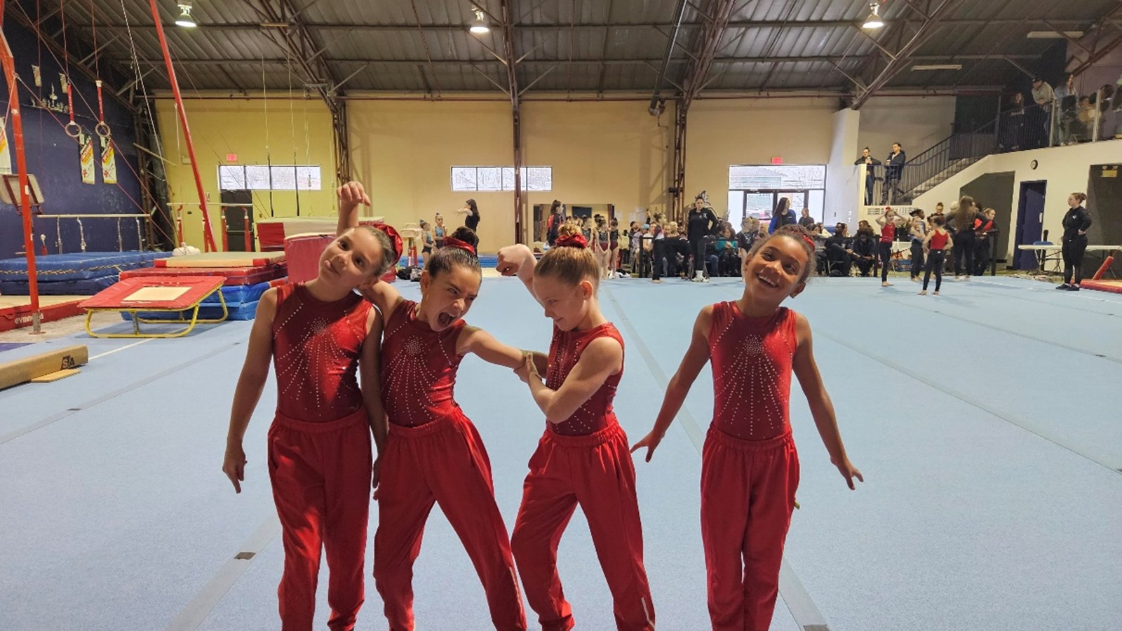 Quatre gymnastes de Gymini brillent au Défi provincial