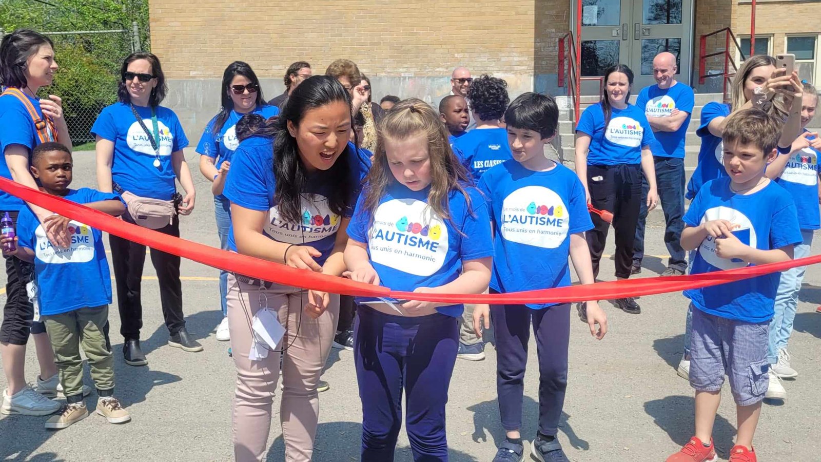 L’École François-Perrot inaugure son parc Bleu
