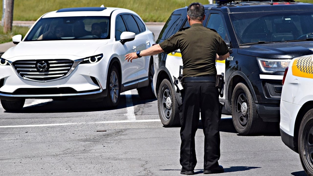 Traffic accident snarls afternoon traffic in Pincourt