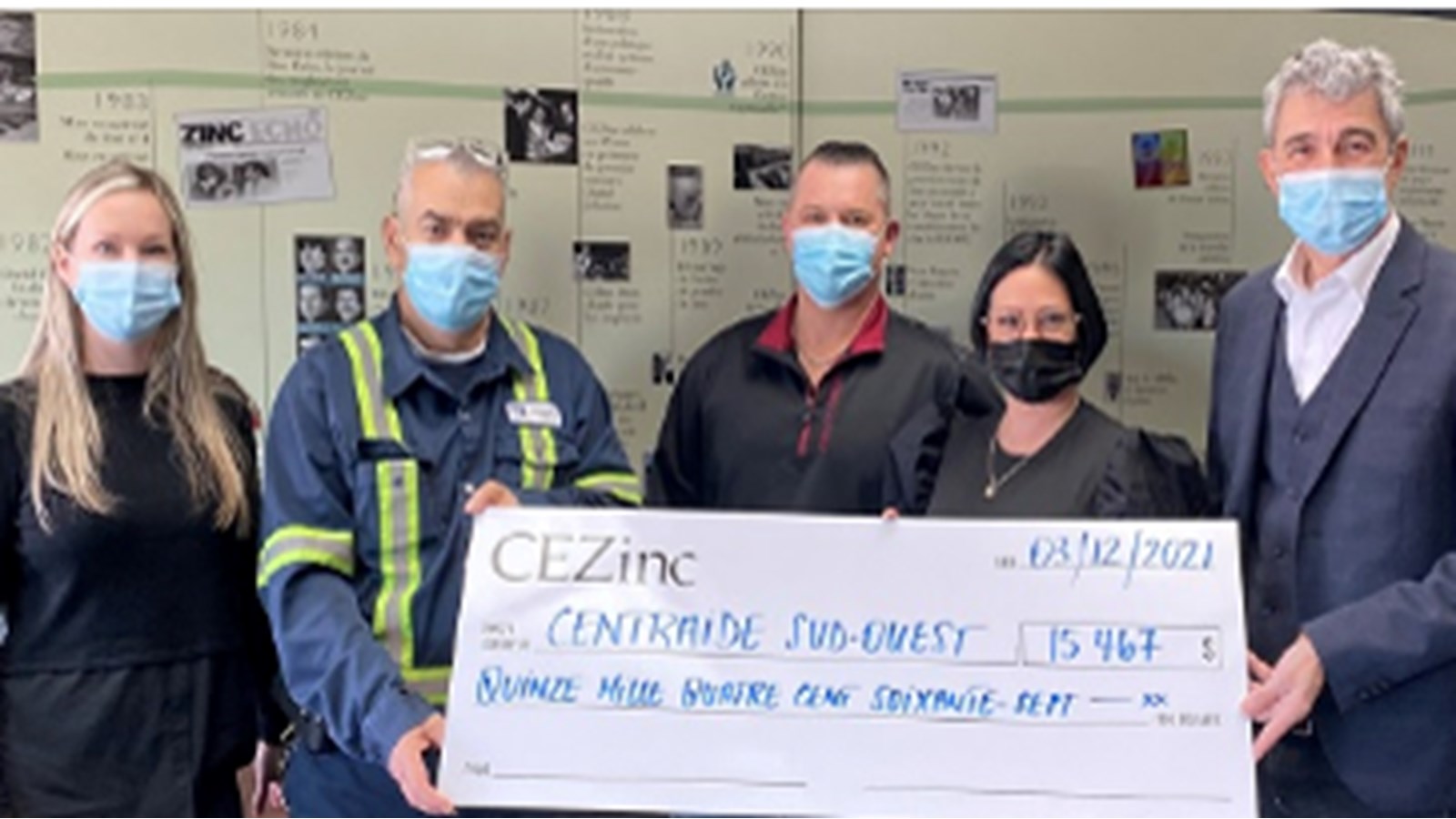 CEZinc remet 15 467$ à Centraide Sud-Ouest | Vaudreuil | Valleyfield ...